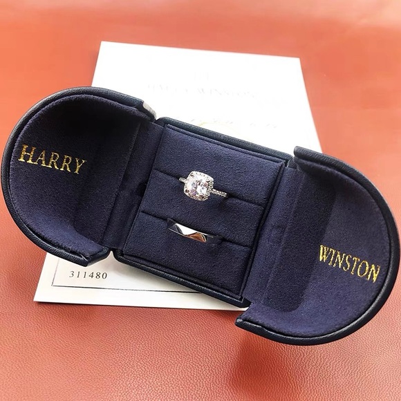 Harry Winston | Jewelry | Harry Winston 2 Carat The One Cushion Cut Decor Wedding Set With Case ...